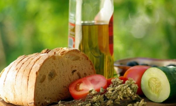 ΜΕΣΟΓΕΙΑΚΗ ΔΙΑΤΡΟΦΗ ΚΑΙ ΜΑΚΡΟΖΩΙΑ