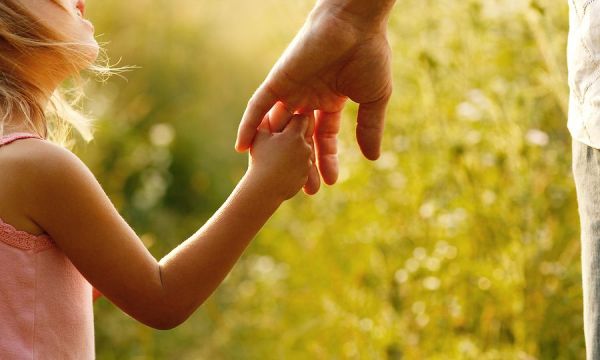 ΠΑΙΔΙ ΜΕ ΑΥΤΙΣΜΟ